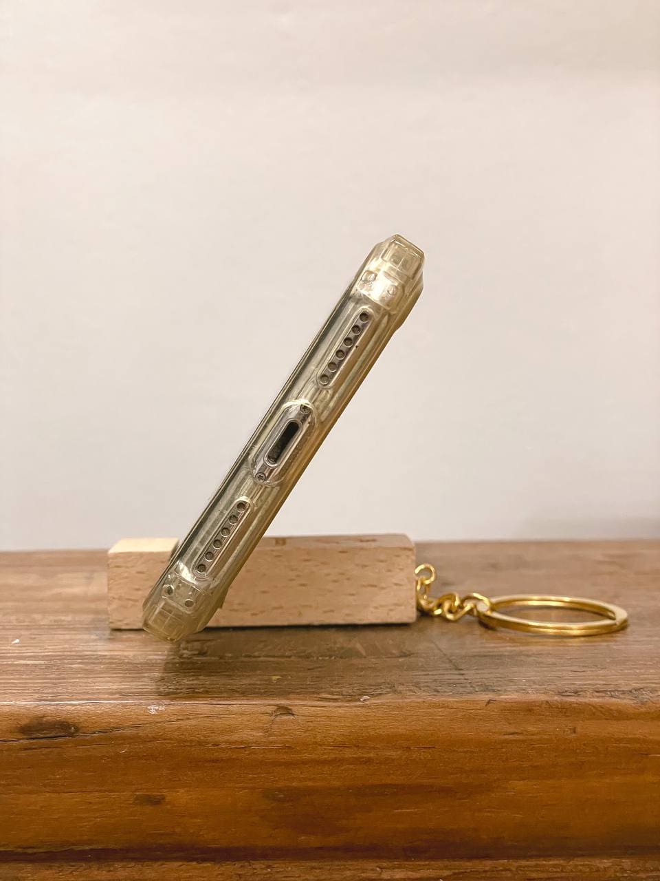 Wooden Keychain Phone Holder – Ohfriday!